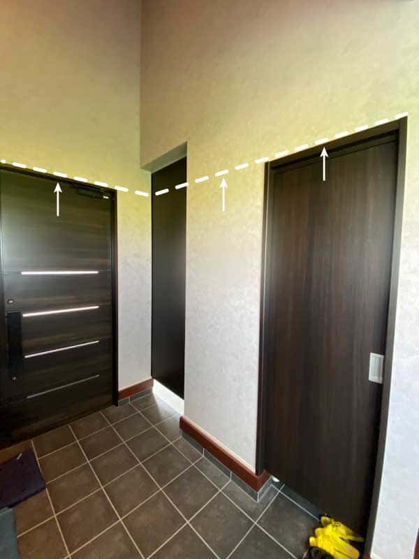 福岡県三井郡の住宅に玄関鏡を取り付けた事例「大きな姿見鏡を玄関につけたい」 | ガラス鏡のよろずリフォーム